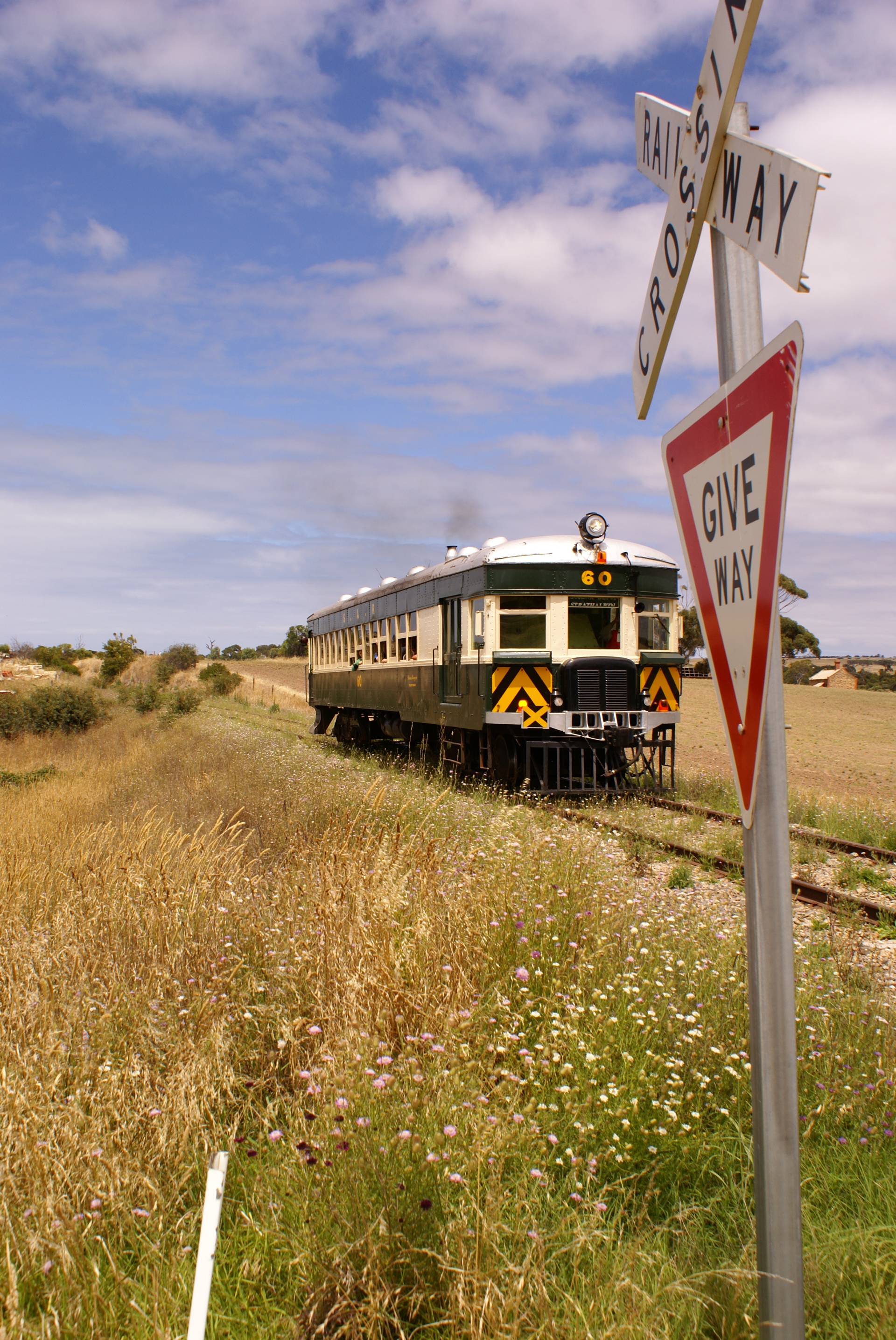 The StrathLink – SteamRanger Heritage Railway